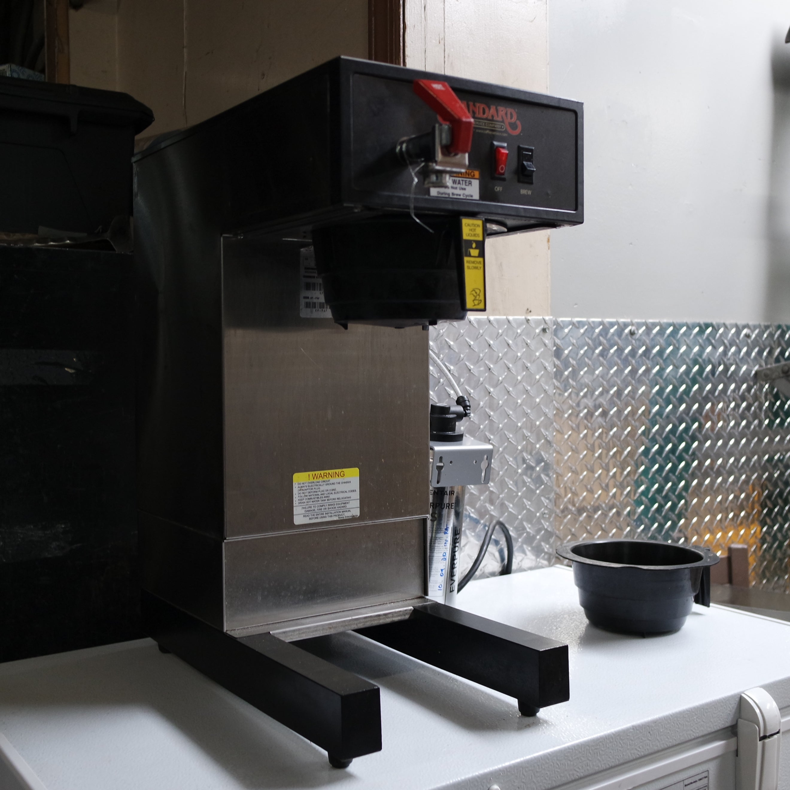 [USED] Newco NK-PPAF "Standard Coffee Company" Thermal Airpot Coffee M